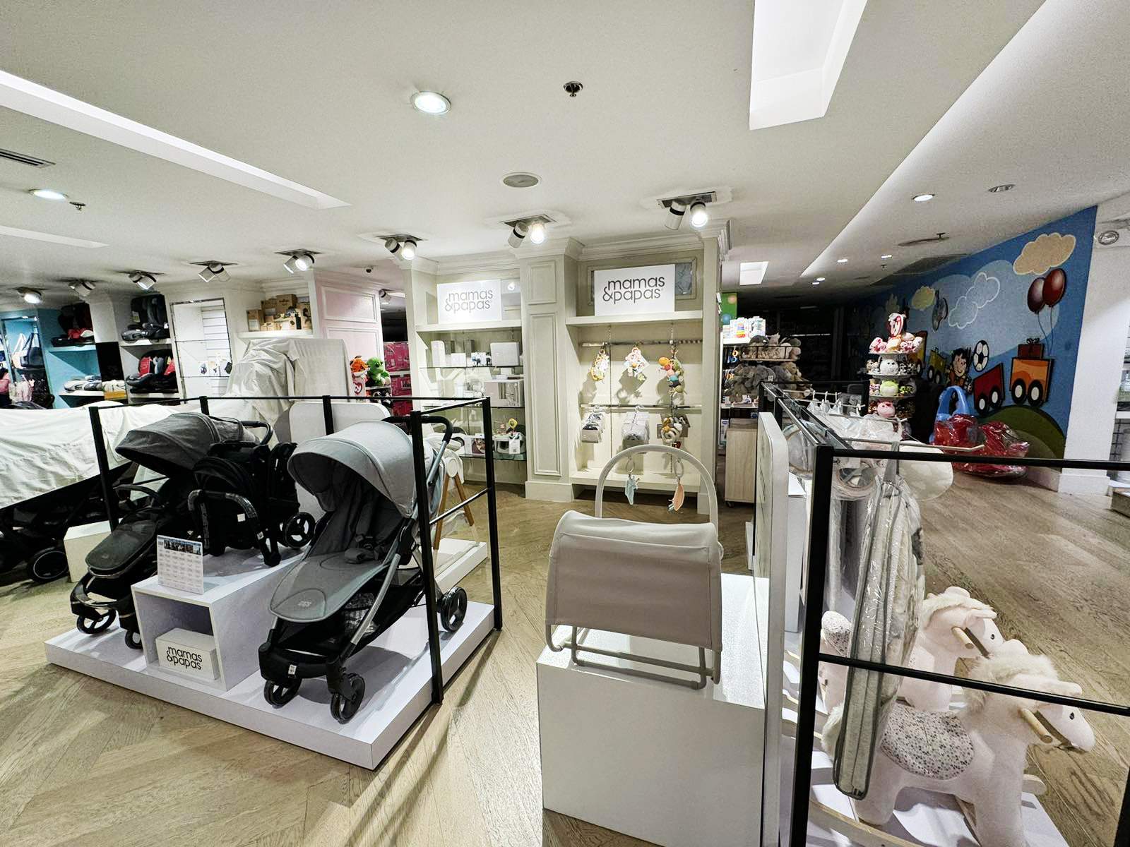 RUSTAN'S SHANGRI-LA MALL - Mamas and Papas 2024 - Ultimate Graphics